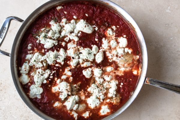 Baked Goat Cheese Chicken | One pan dinner - Mom's Dinner