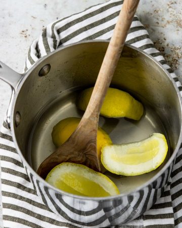 Perfect Fresh Lemonade | 3 Simple Ingredients - Mom's Dinner