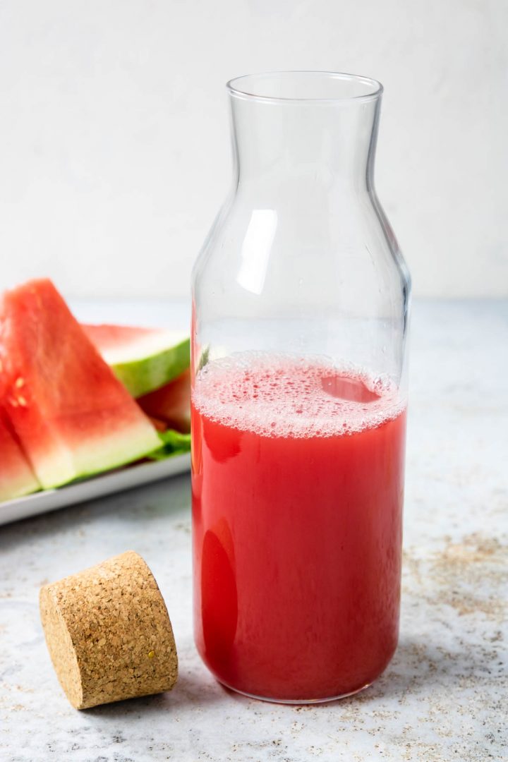 How to Make Fresh Refreshing Watermelon Juice - Mom's Dinner