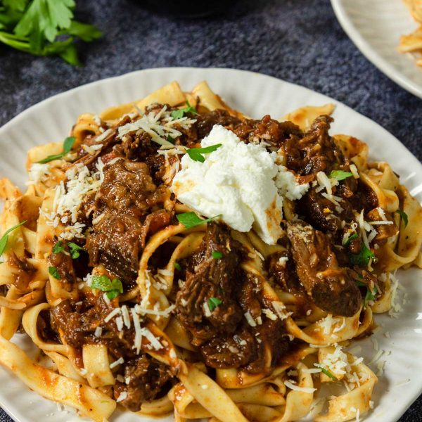 Thick & Hearty Beef Ragu | made with red wine - Mom's Dinner