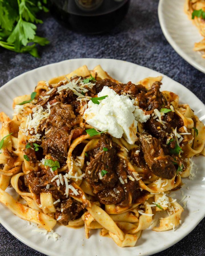 Thick & Hearty Beef Ragu | made with red wine - Mom's Dinner