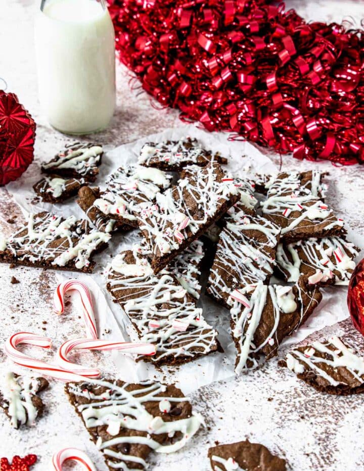 Crispy Peppermint Brownie Brittle | Thin & Crispy - Mom's Dinner