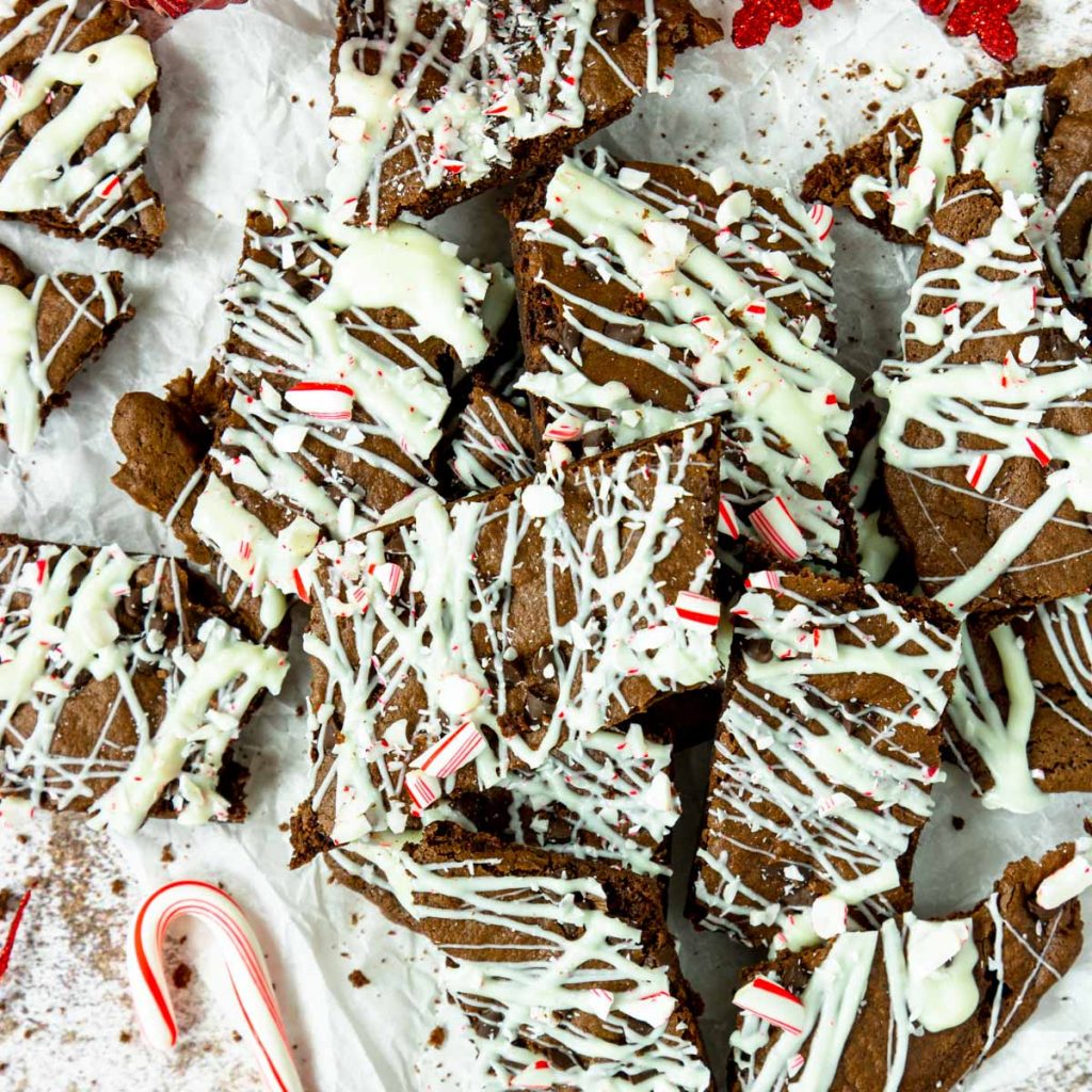 Peppermint Brownie Brittle | Thin & Crispy - Mom's Dinner