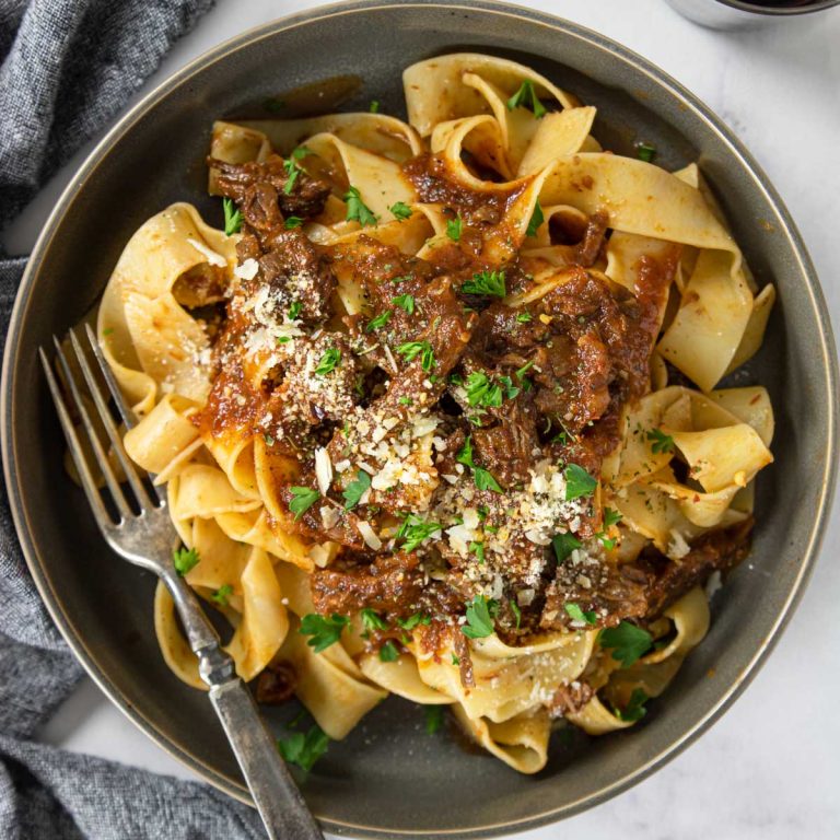 Thick & Hearty Instant Pot Beef Ragu - Mom's Dinner