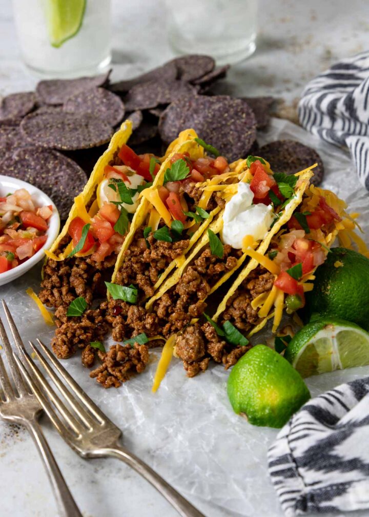 Easy Homemade Ground Beef Tacos + Video - Mom's Dinner