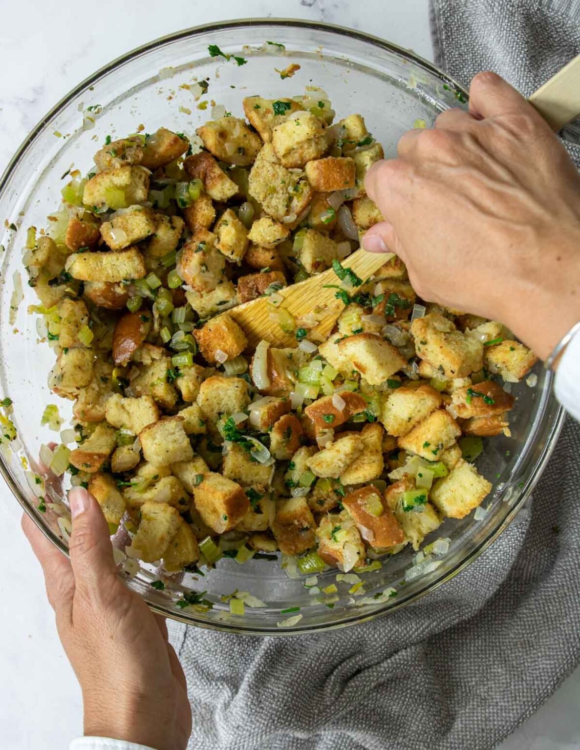 Homemade Stuffing Recipe - Mom's Dinner