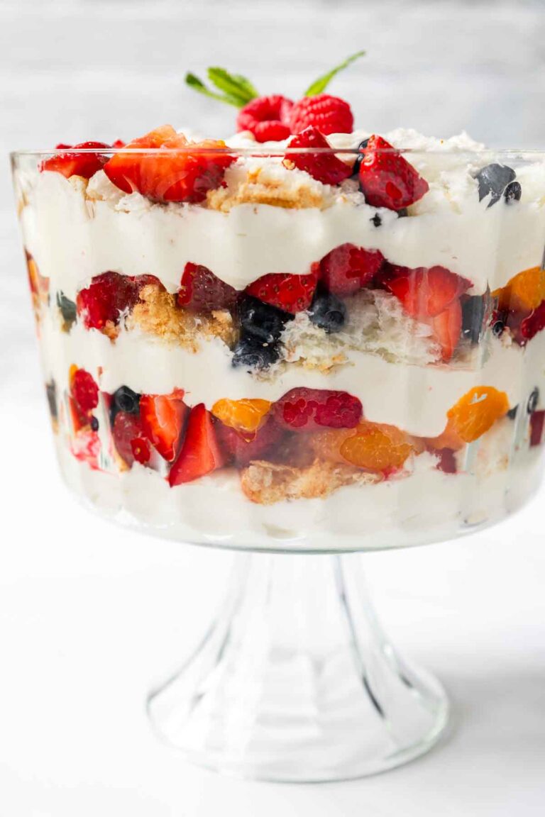 Fruit & Berry Cheesecake Trifle - A showstopping no-bake dessert