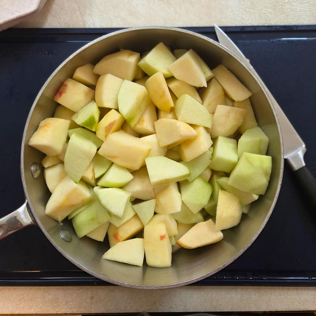 Tasty Homemade Applesauce